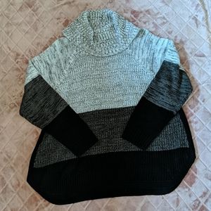 jason maxwell | Sweaters | Jason Maxwell Gray And Black Tulip Hem ...